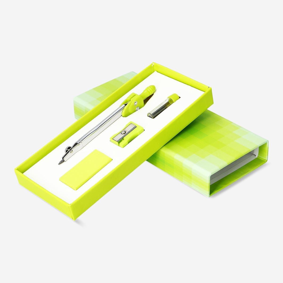 Green geometry set | Flying Tiger UAE